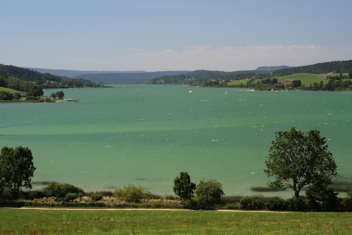 Le Lac de St. Point dans le Jura – Voyage Hors Saison