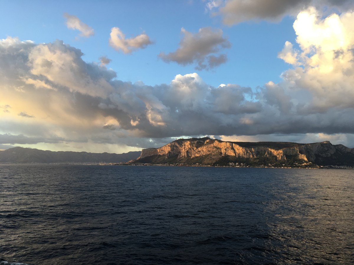 En ferry de Gênes à Palerme – Voyage Hors Saison