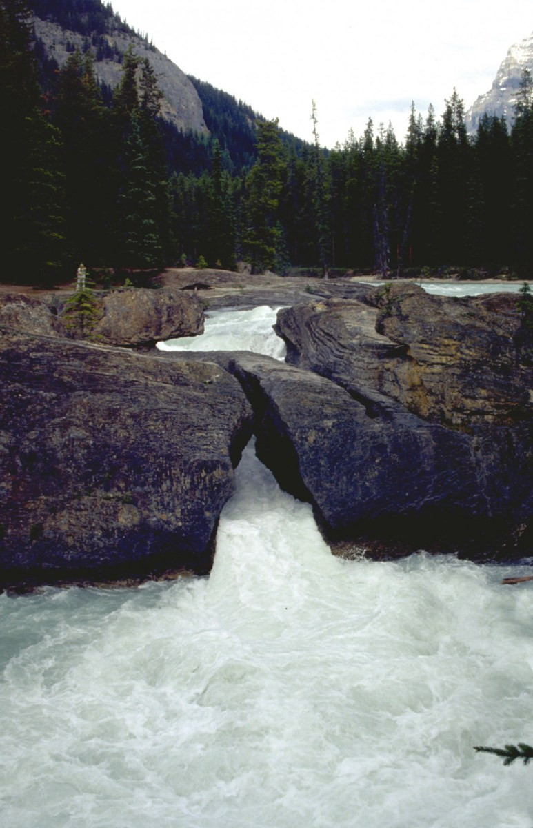 Traversée des Montagnes Rocheuses canadiennes sur le Hwy 1 – Voyage ...