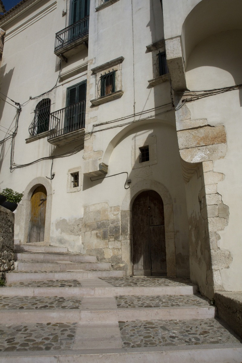 La sympathique petite ville de Rodi Garganico – Voyage Hors Saison