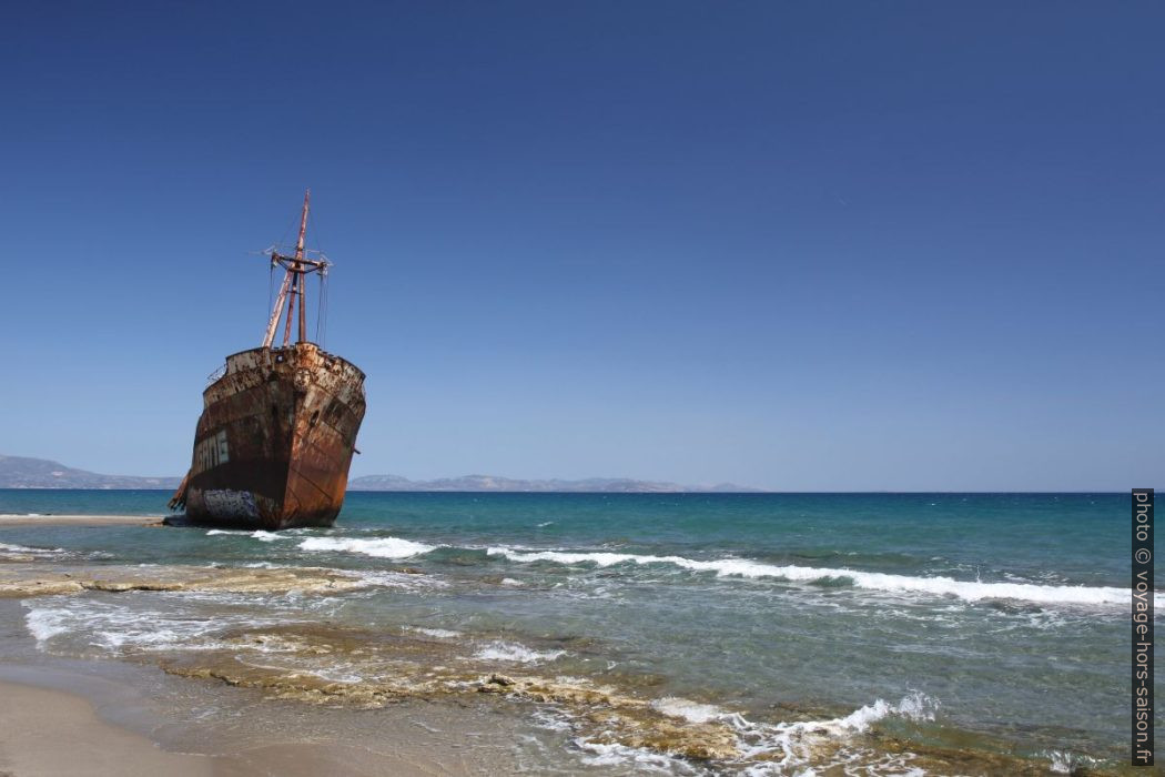 L’épave du navire Dimitrios – Voyage Hors Saison