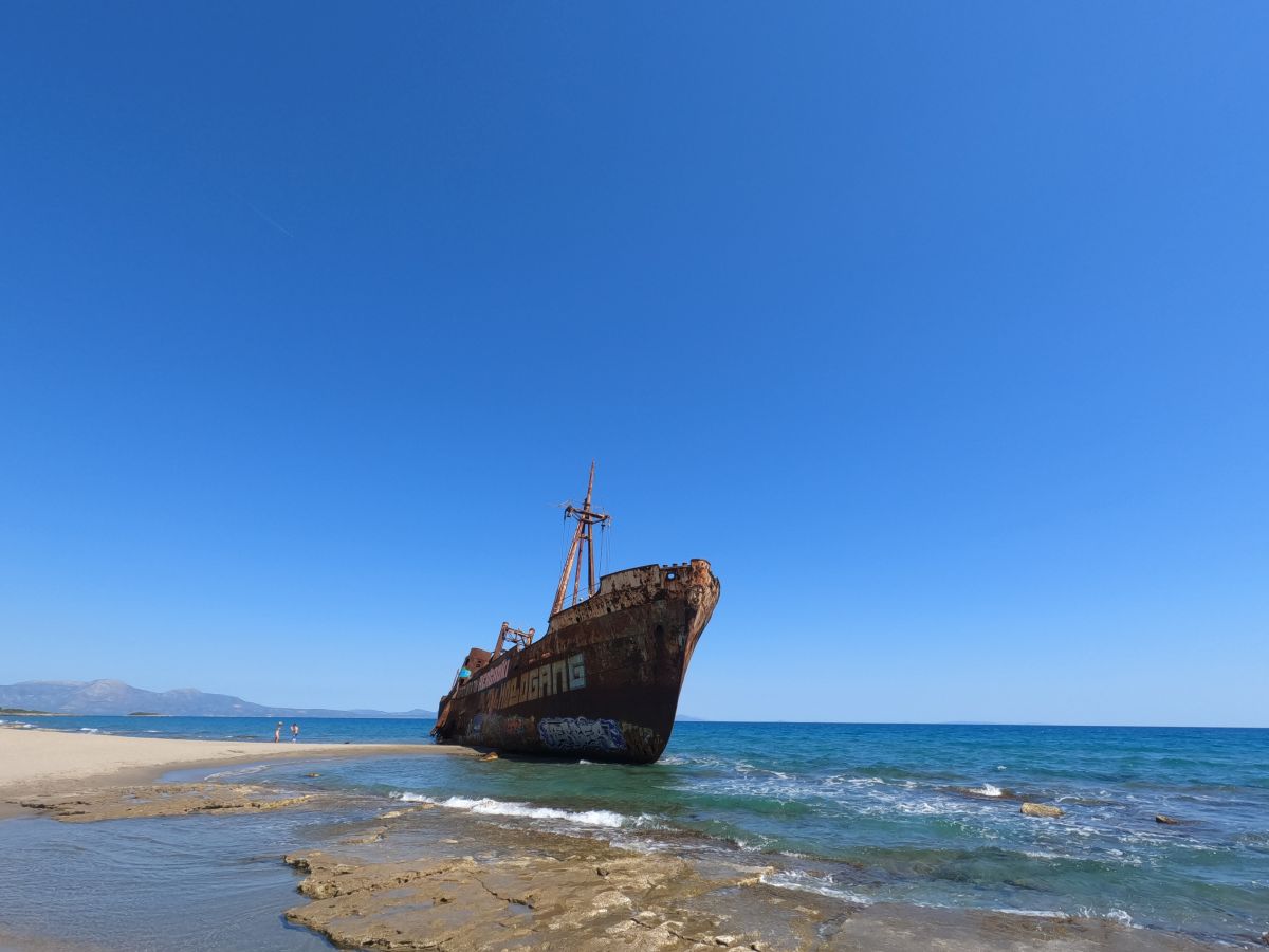 L’épave du navire Dimitrios – Voyage Hors Saison