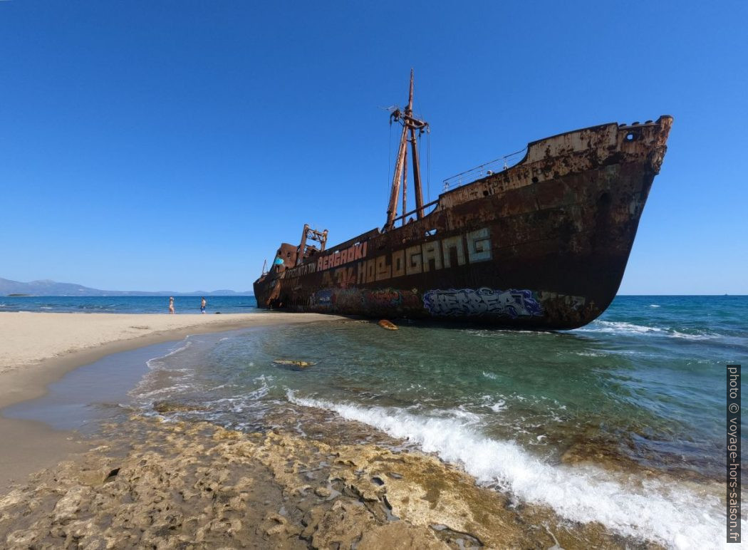 L’épave du navire Dimitrios – Voyage Hors Saison