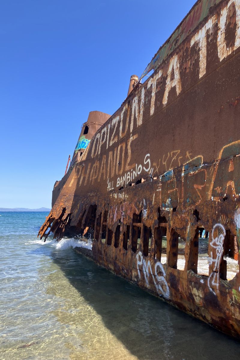 L’épave du navire Dimitrios – Voyage Hors Saison