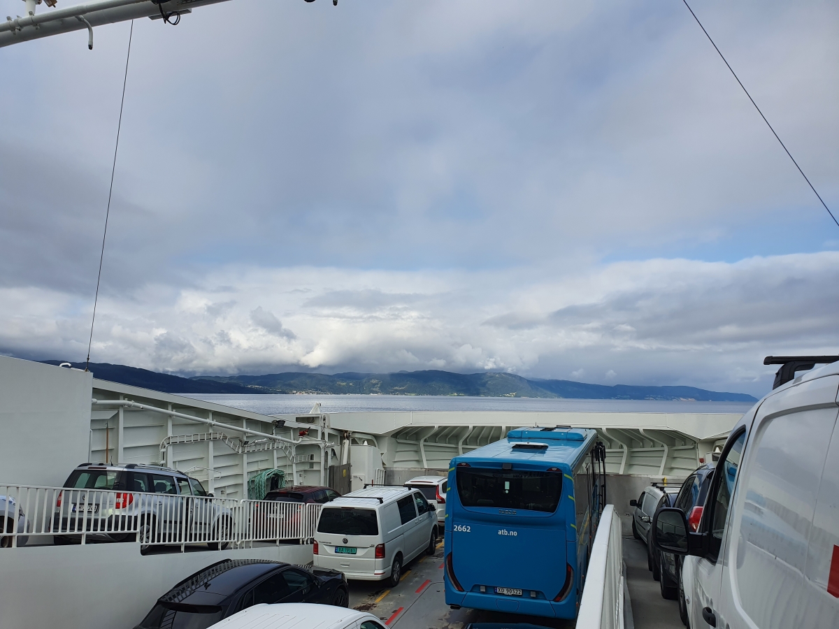 Passage en ferry de Flakk à Rørvik – Voyage Hors Saison