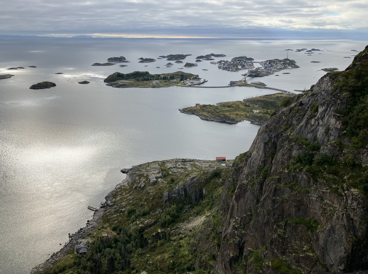 Point de vue Nipen sur Henningsvær – Voyage Hors Saison