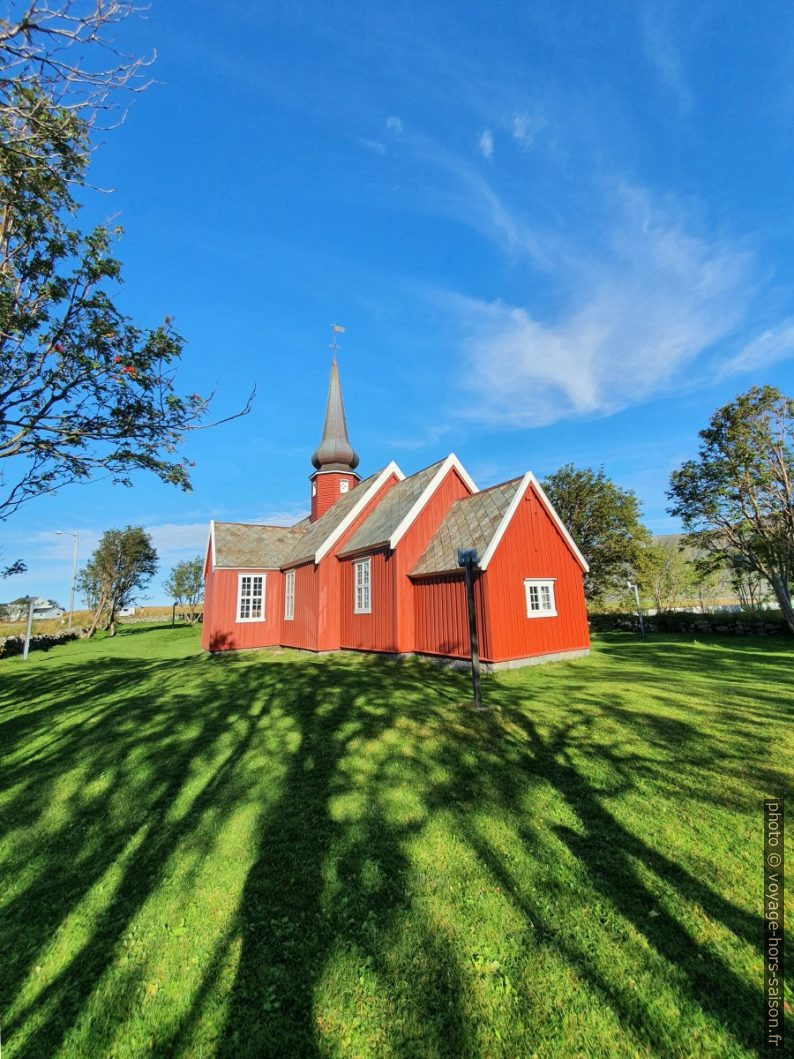 L’église de Flakstad – Voyage Hors Saison