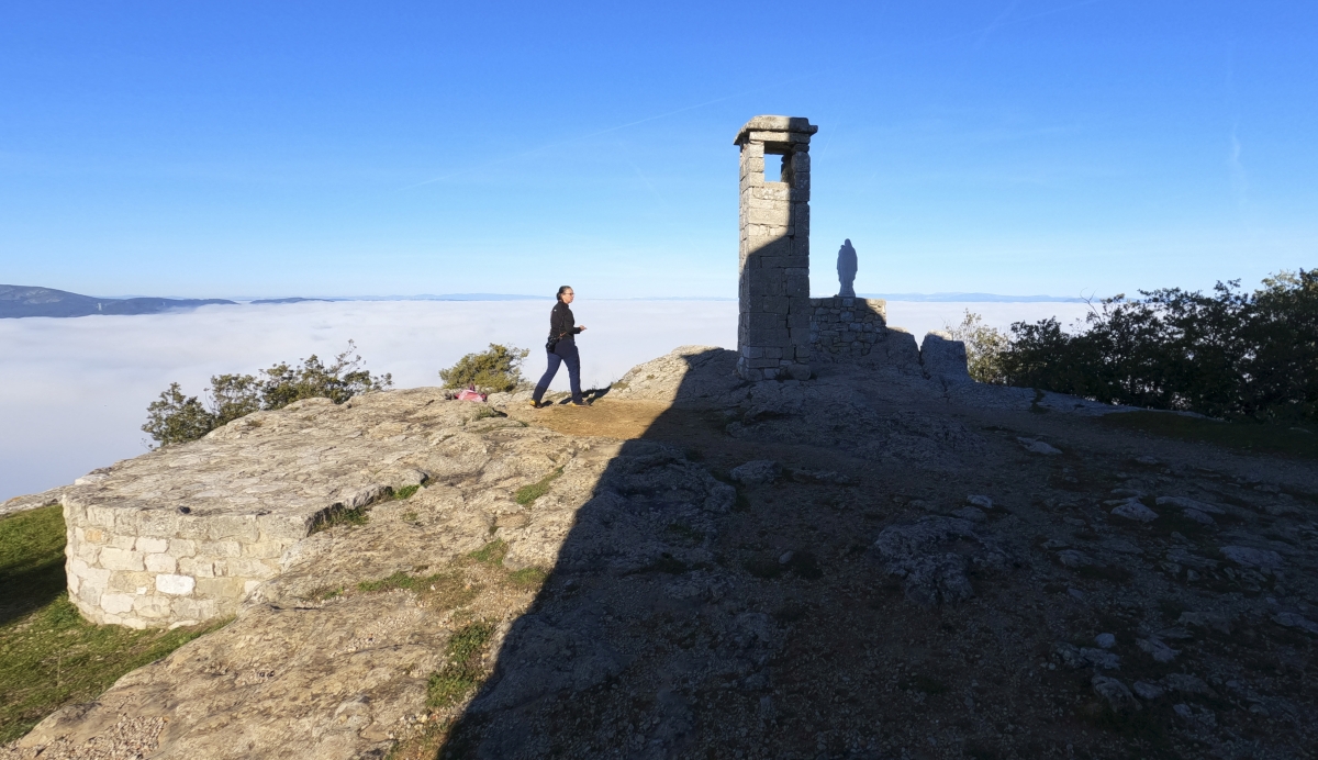 Tour de Rougiers à l’Oppidum de Piégu et au Castrum St.-Jean – Voyage ...